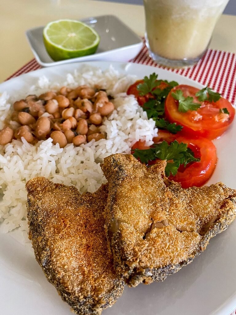 Como fazer Peixe Frito Simples e Crocante